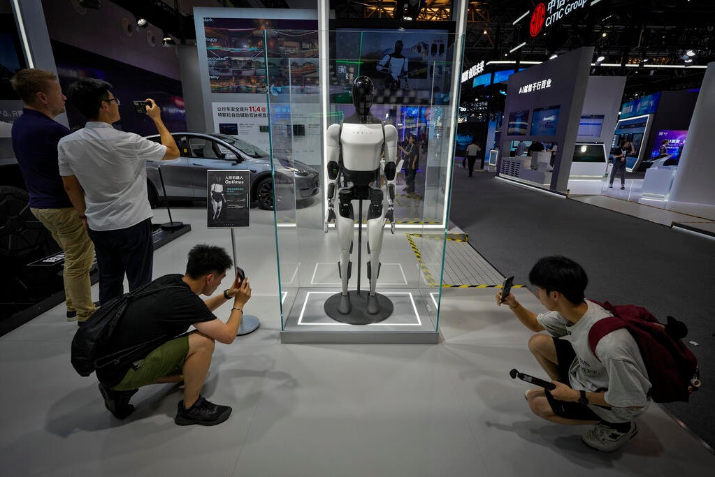 Tesla will end Model S and X production, focus on humanoid robots at ...