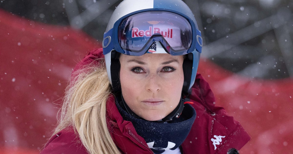 Lindsey Vonn crashes, suffers apparent knee injury in last downhill ...