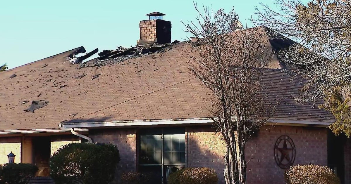 3 family members killed, 1 injured in Weatherford house fire, officials ...