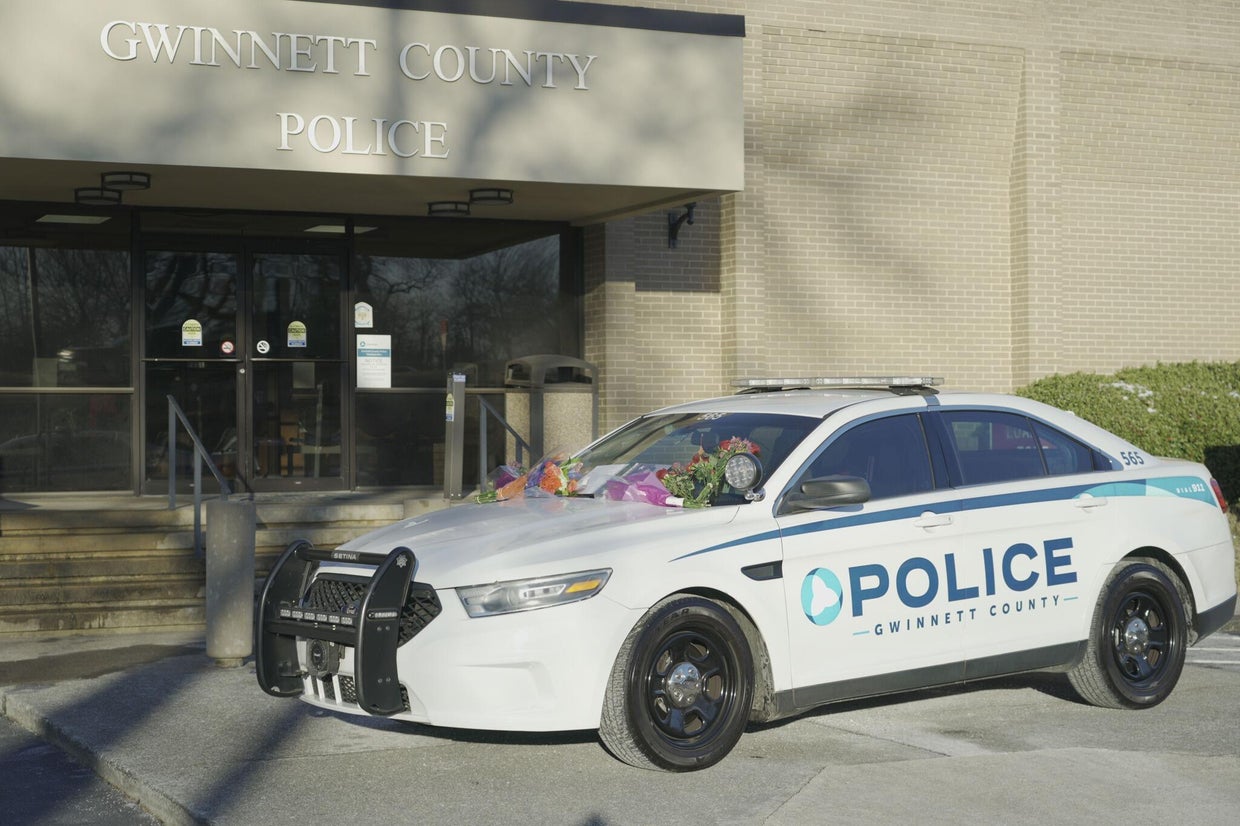 Gwinnett County police and community mourning officer killed, 2nd ...
