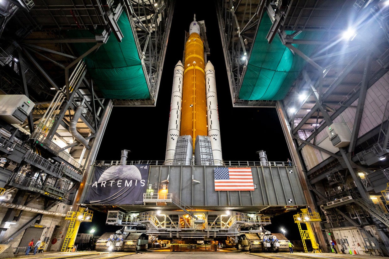 NASA plans on-pad leak repair for grounded Artemis II moon rocket ...