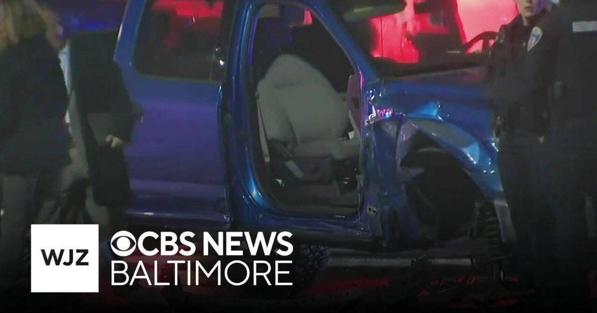 1 killed, 3 wounded in shootout near Mondawmin Mall in Baltimore - CBS ...