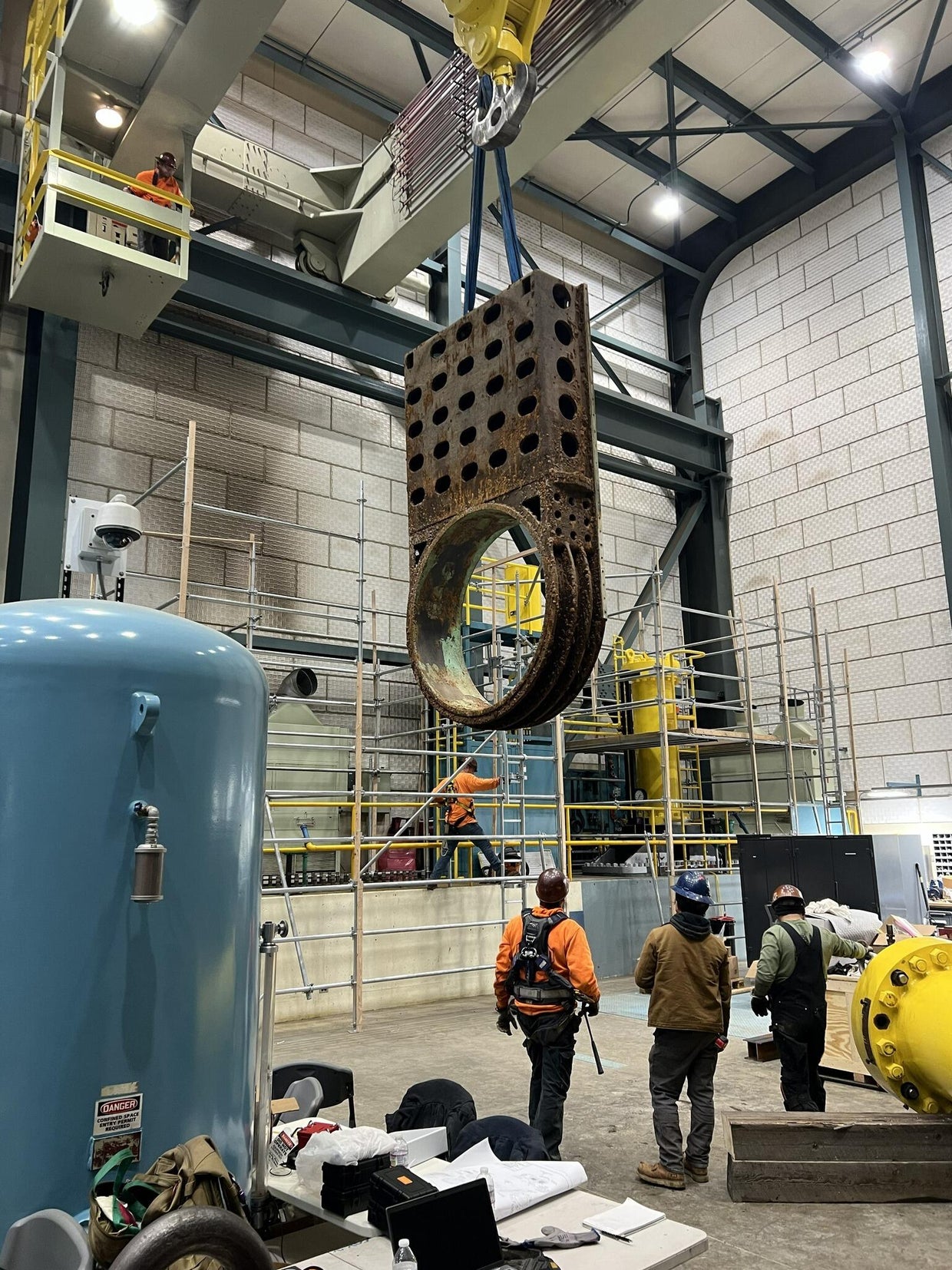 Largest dam at Colorado's largest body of water undergoes overhaul ...
