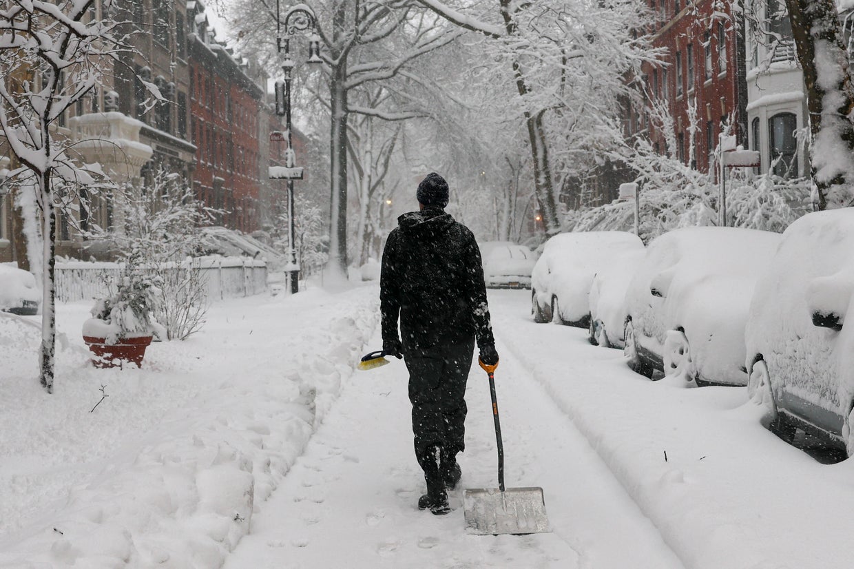 Blizzard brings massive snow totals to NYC, Tri-State Area