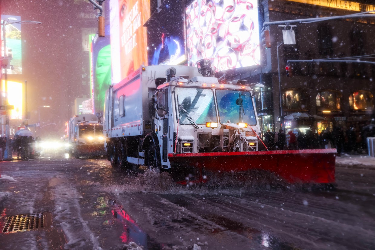 Blizzard brings massive snow totals to NYC, Tri-State Area