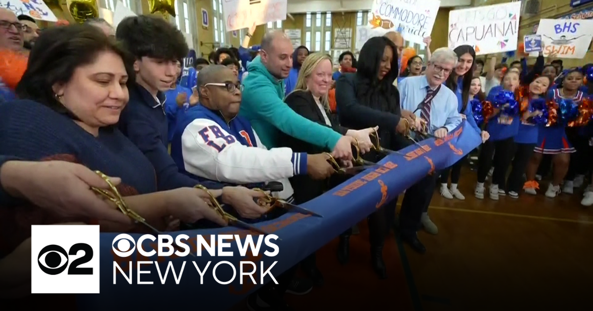 Bayside High School celebrates 90 years of excellence - CBS New York