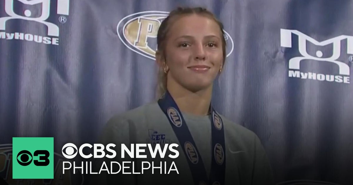 Bucks County high school wrestler Julia Horger wins third straight ...