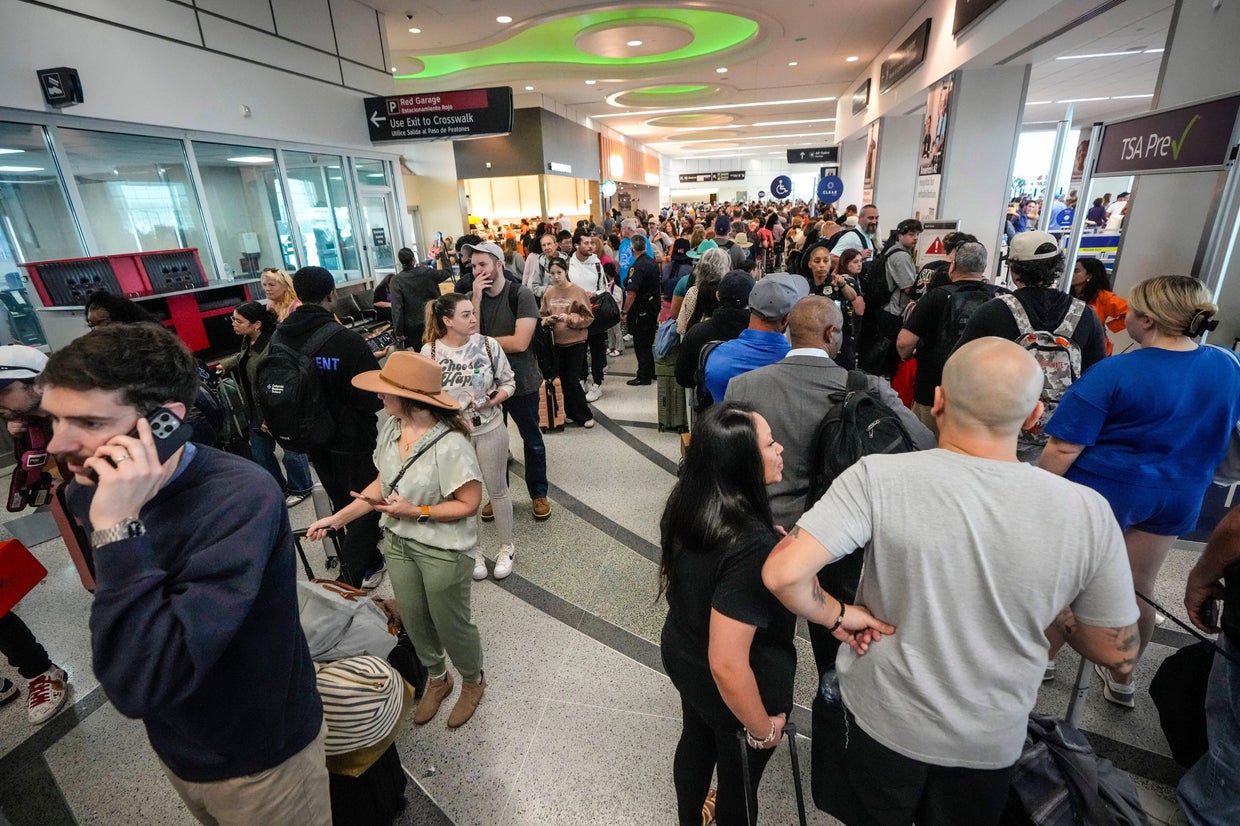 Long security lines at U.S. airports as DHS funding affects TSA ...