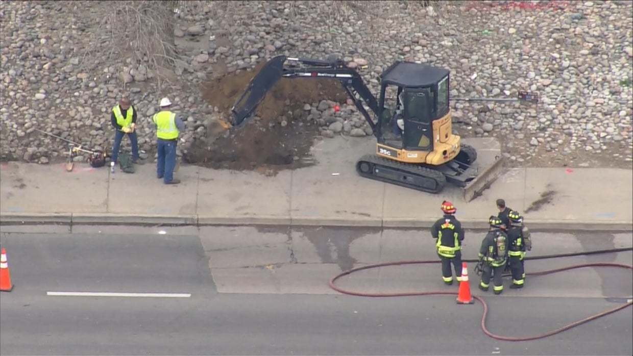 Westbound Colfax Avenue shut down in Aurora due to gas line rupture ...