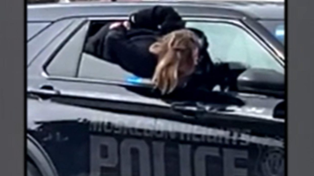 Woman escapes from Muskegon Heights police car through rear window ...