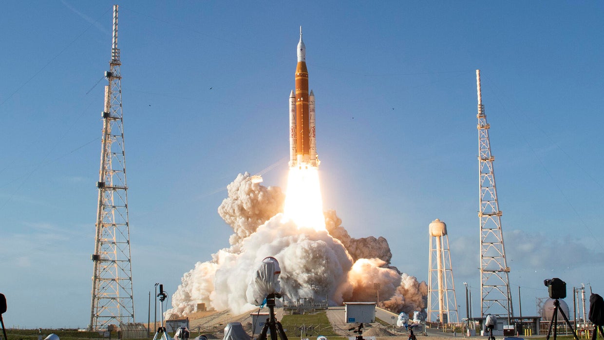 9 highlights from Artemis II’s epic journey around the moon | WGHN