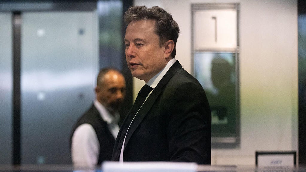 Elon Musk takes stand in trial vs. Sam Altman that could reshape AI's ...