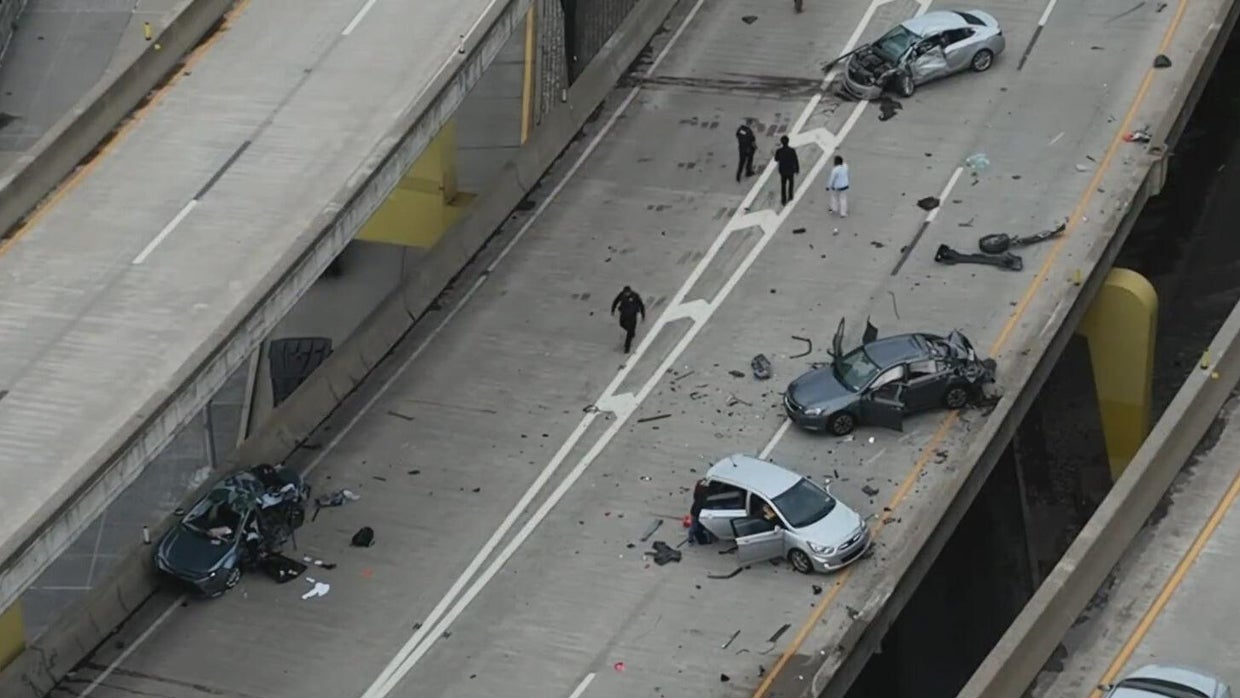 2 killed after multi-vehicle crash sends SUV off ramp near Fort ...