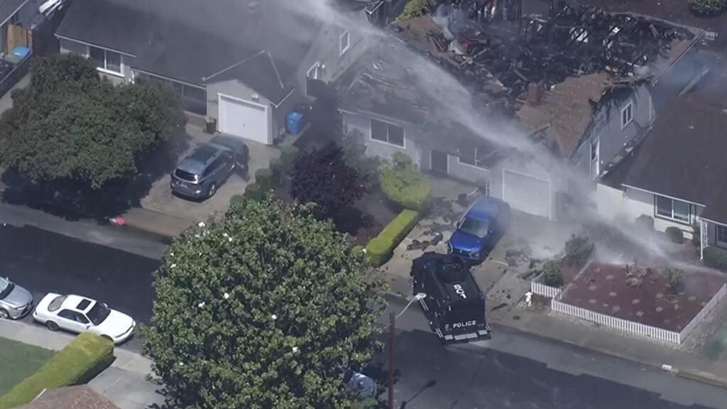House Fire news - Today’s latest updates - CBS San Francisco
