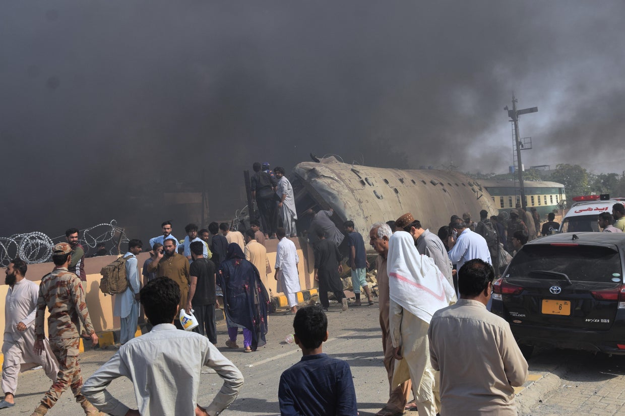 Suicide bombing in embattled Pakistan province kills 24, injures dozens ...