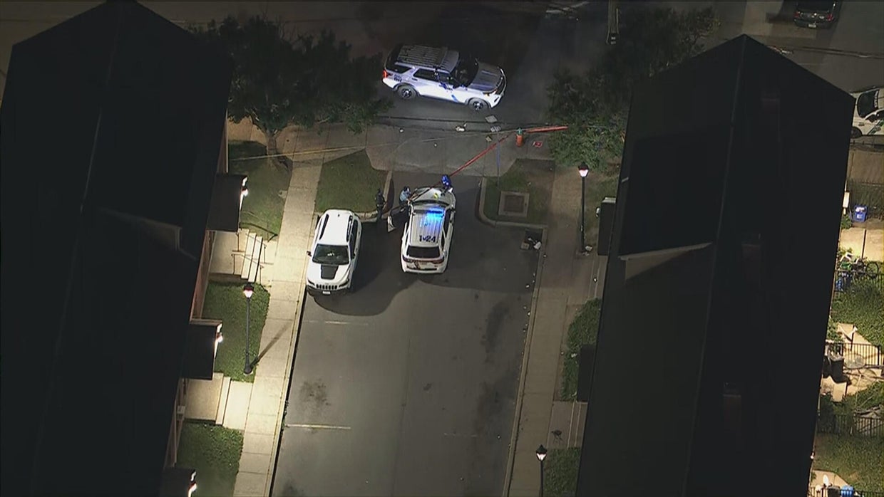 2 Philadelphia shootings just minutes apart leave 2 men injured - CBS ...