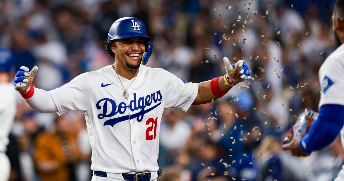 Dodgers scramble to reshape the bench after Teoscar Hernández, Kiké ...