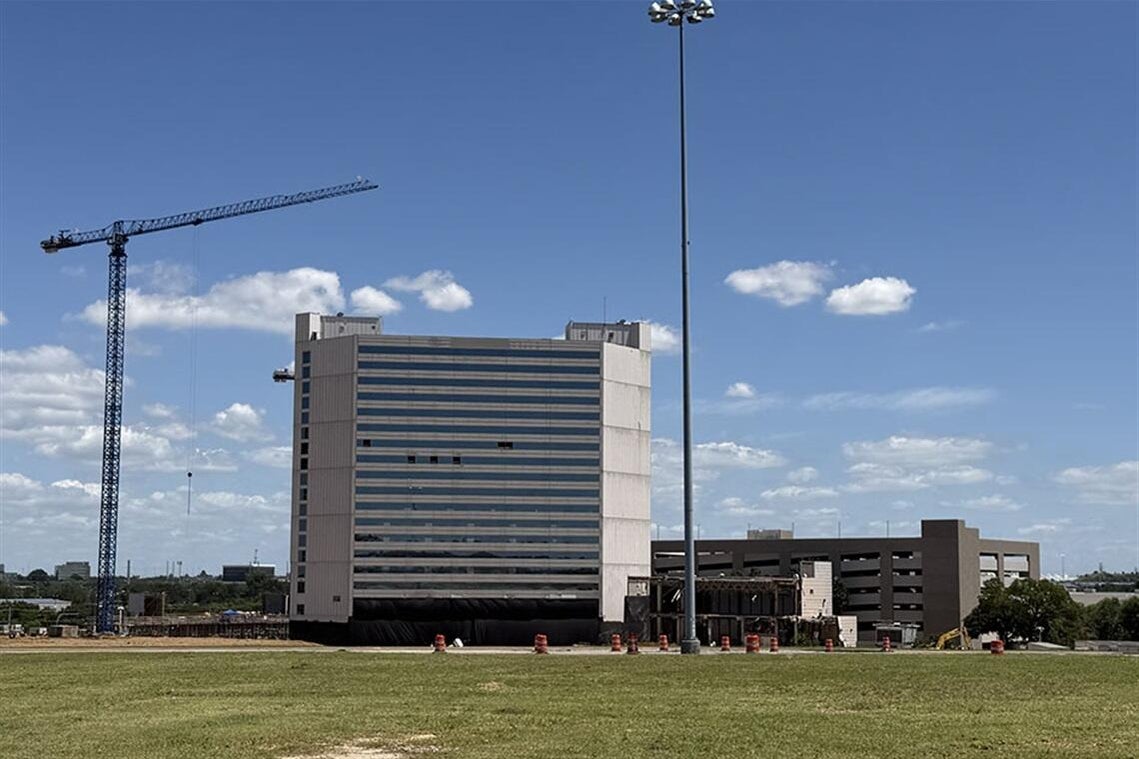 Arlington's historic Sheraton Hotel set to be imploded Saturday morning ...