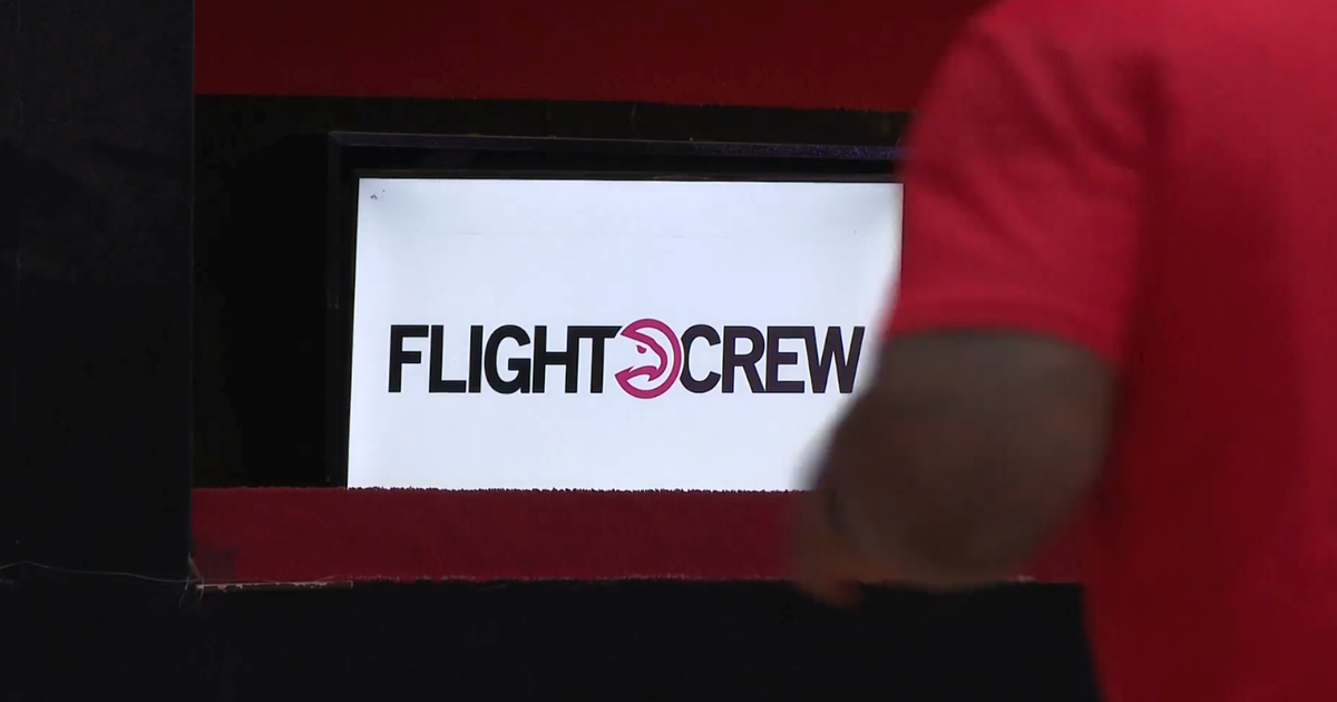 Inside the Atlanta Hawks’ first Flight Crew skate team auditions - CBS ...