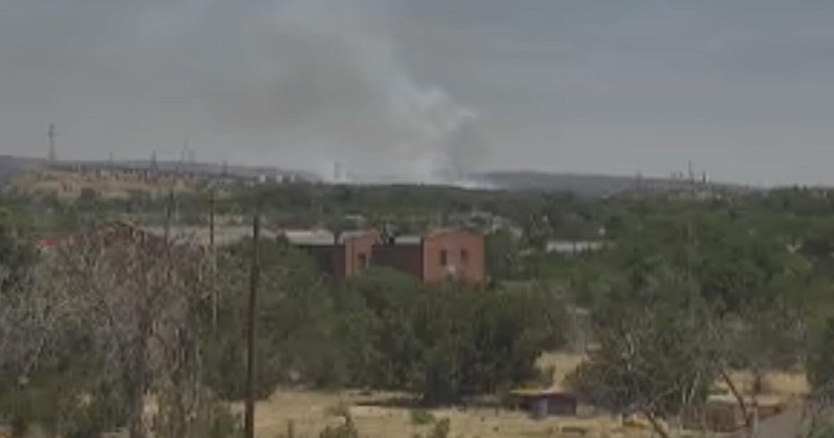 Fire burning in southern Colorado closes highway, forces evacuations ...