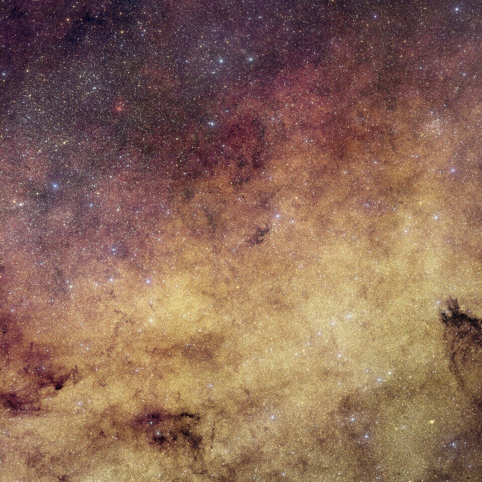 Telescope captures most detailed image yet of Milky Way's heart ...